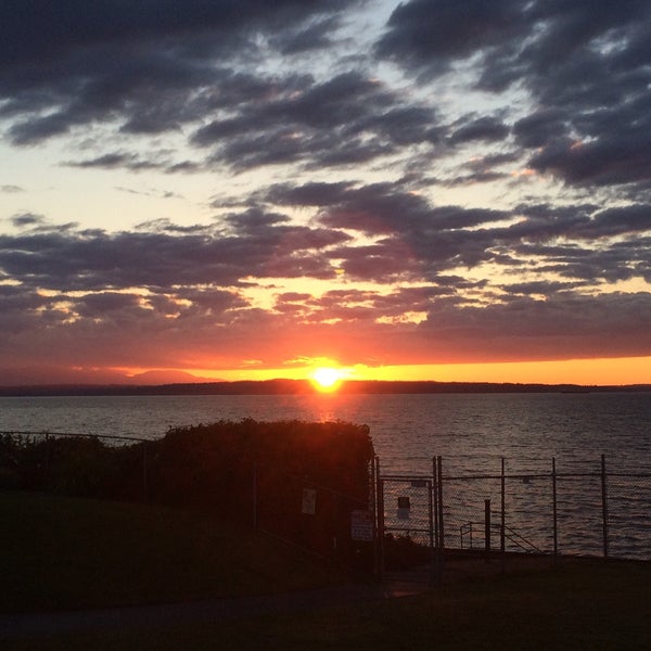 Blue Ridge Beach Park - North Beach-Blue Ridge - Seattle, WA