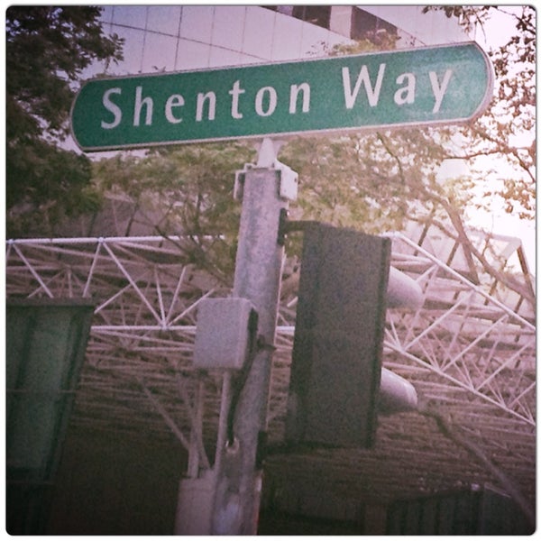 Shenton Way Bus Terminal - Financial District - 1 tip from 173 visitors