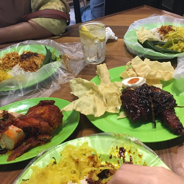 Nasi Kandar Madinah Mamu Salim - Restaurant in Shah Alam