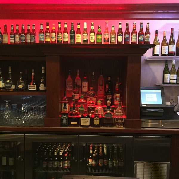 Bottom Line Lounge - Bar