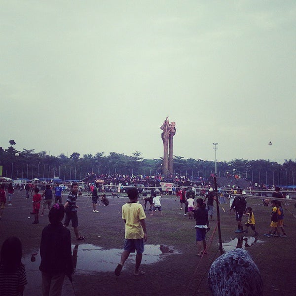 Tugu Bandung Lautan Api - Sculpture Garden