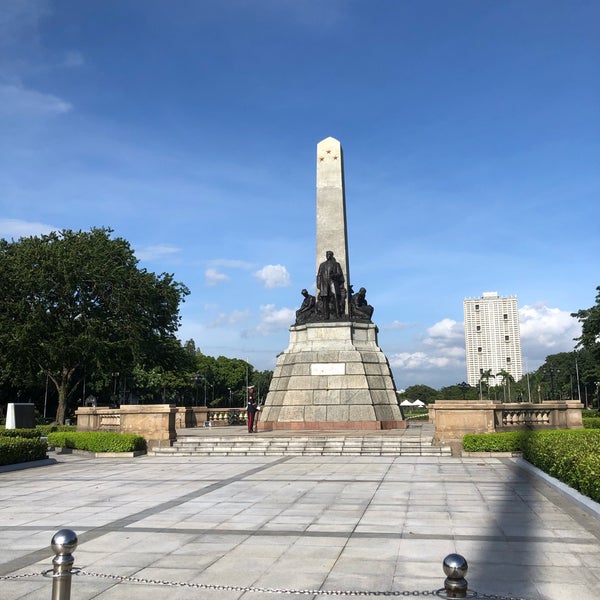 Luneta Park Clipart Walk