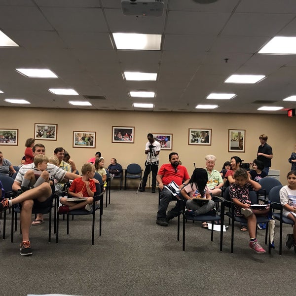 El Segundo Public Library - 111 W Mariposa Ave