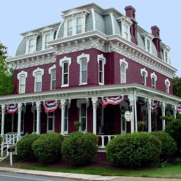Lovelace Manor Bed & Breakfast - Bed and Breakfast in Lancaster