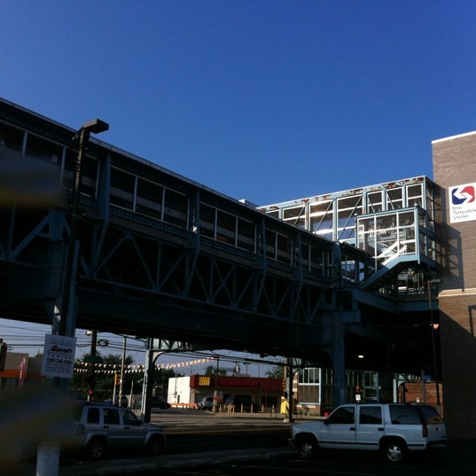 Photos at SEPTA MFL Erie-Torresdale Station - Juniata Park ...