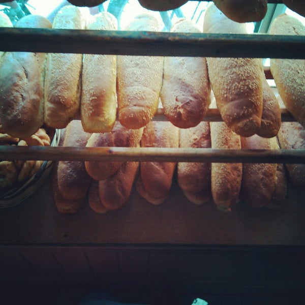 Αρτοποιειο "Το Χωριατικο" Αντωνια Μαρουλη - 4 visitors