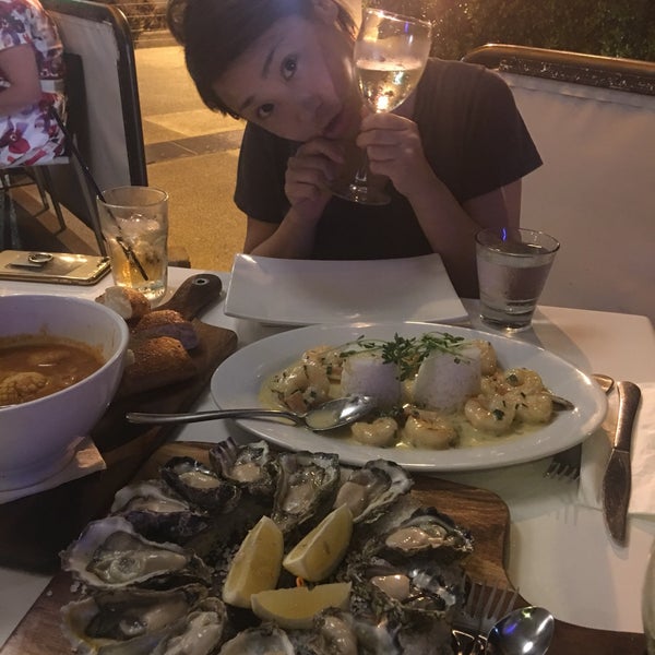 Yellowfin Restaurant & Bar - Seafood Restaurant in Broadbeach
