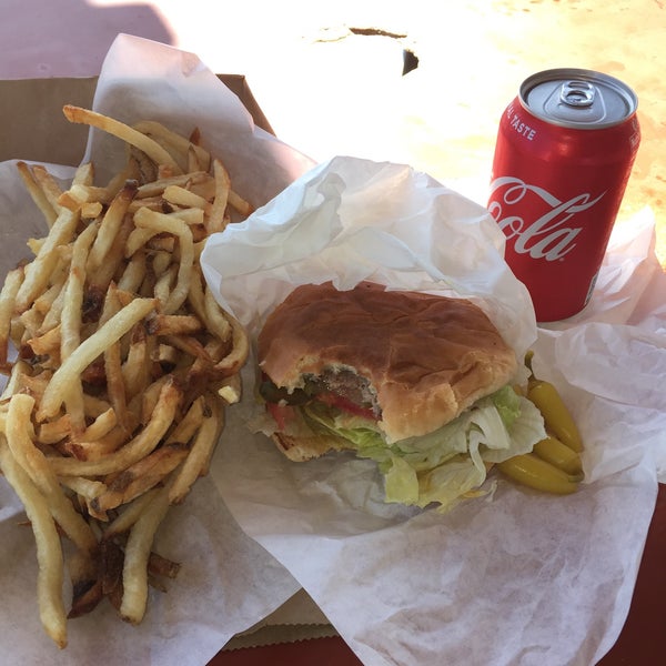 Capitol Burgers - Burger Joint in Los Angeles