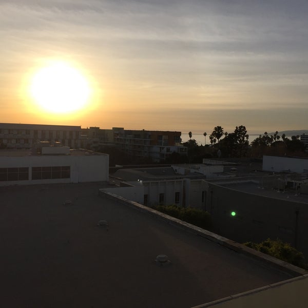 Photos at Los Angeles Superior Santa Monica Courthouse - Courthouse in ...