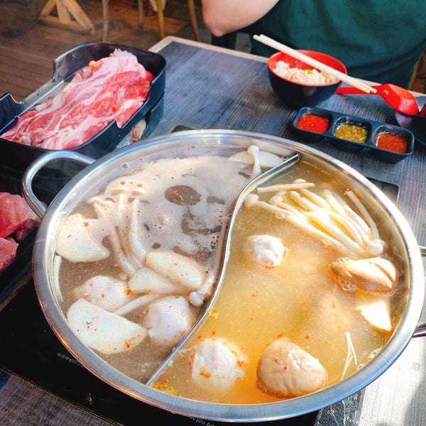 Jaew Hon - Thai Restaurant in Jackson Heights