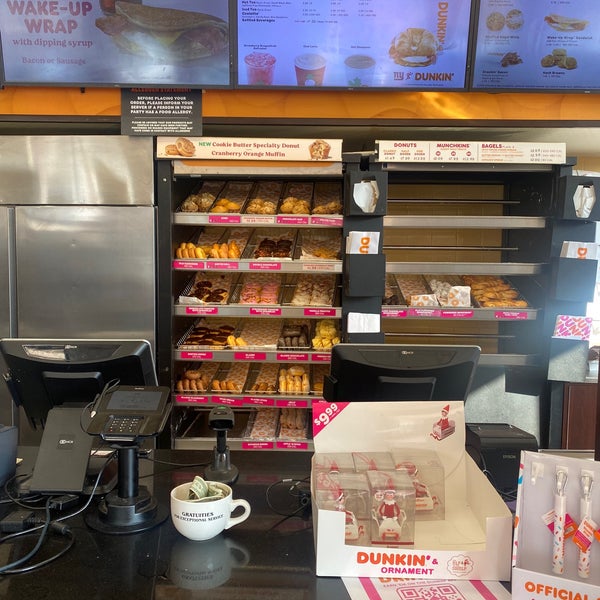Dunkin' - 421 S Washington Ave