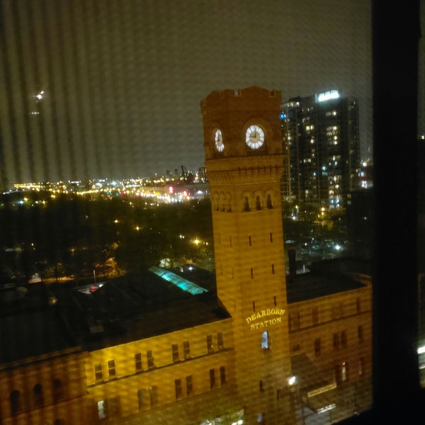 Dearborn Station - Dearborn Park - Chicago, IL