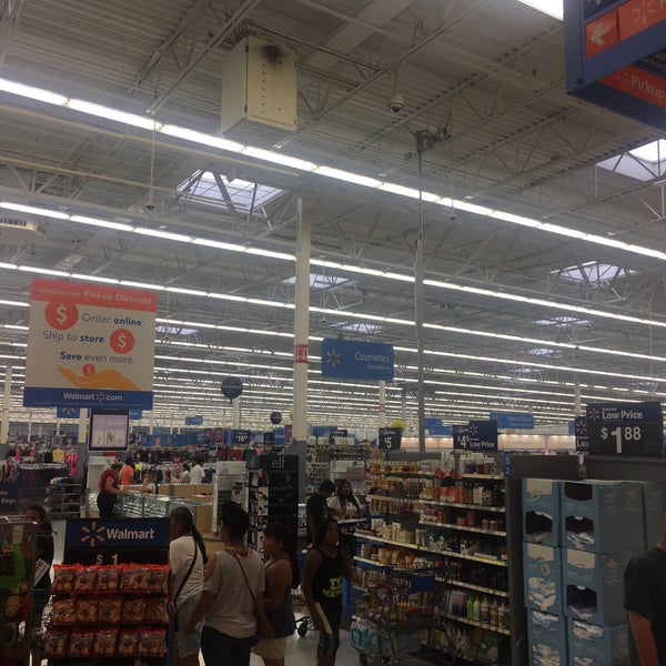 Photos at Walmart Supercenter - Big Box Store in Bakersfield