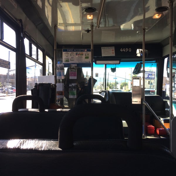 Burbank Bus NoHo Red Line Media District Shuttle - 1 tip from 27 visitors