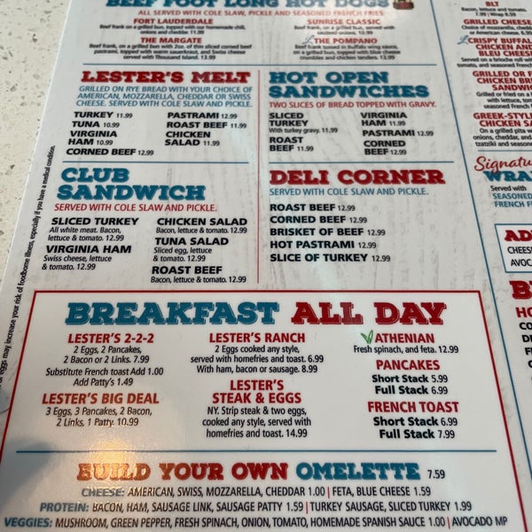 Photos at Lester's Diner - 130 tips