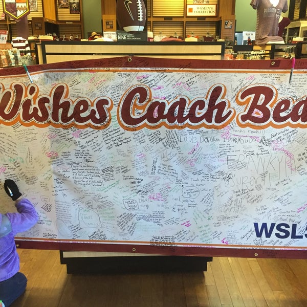 Volume Two Bookstore - 3 tips