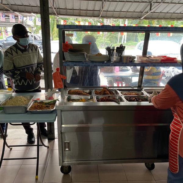 Nasi Lemak Makcik Aishah - Malay Restaurant in Banting
