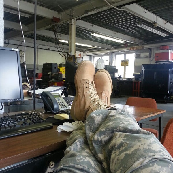 North Riverside Armory - Military Base in North Riverside