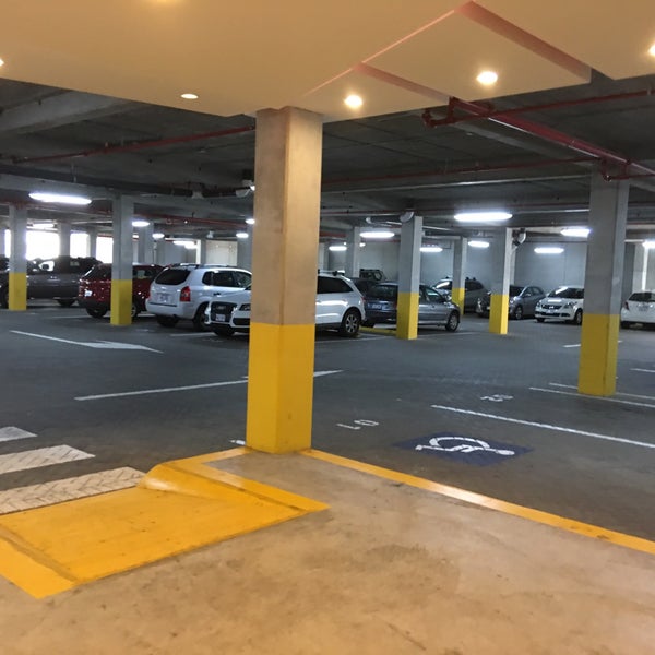 Plaza Cronos - Shopping Plaza