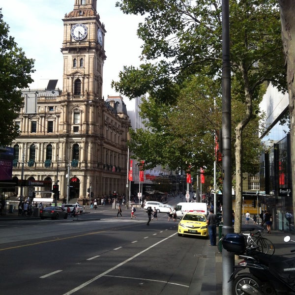 Tram 86: Waterfront City Docklands Bundoora - Tram Station in Melbourne