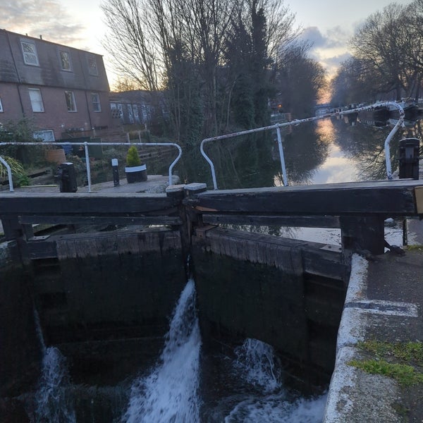 Old Ford Lock (Regent's Canal)
