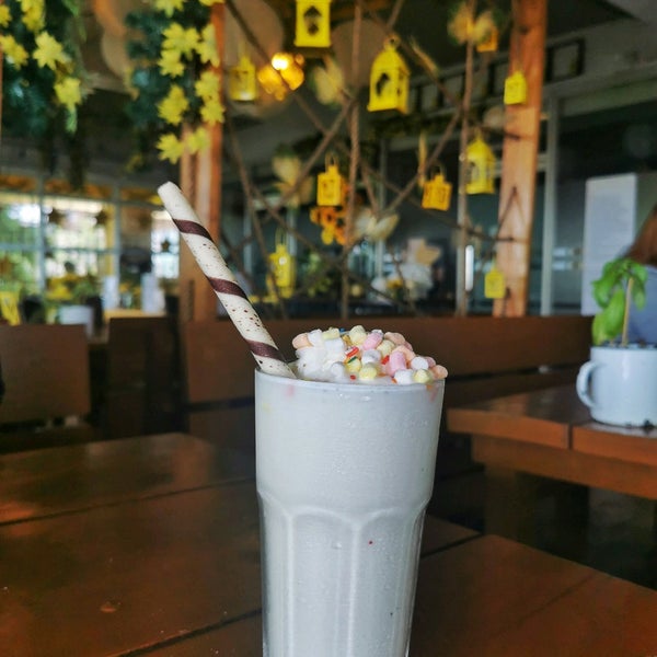 Yellow Lantern Café - Filipino Restaurant in Antipolo