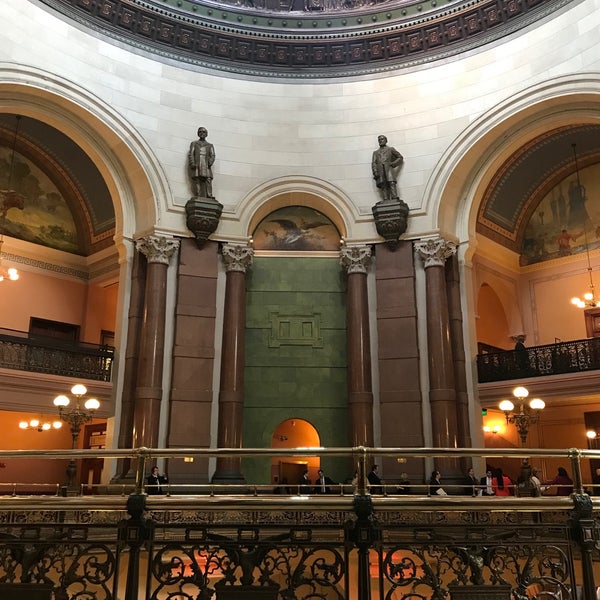 Illinois State House Of Representatives - Capitol Building in Vinegar Hill
