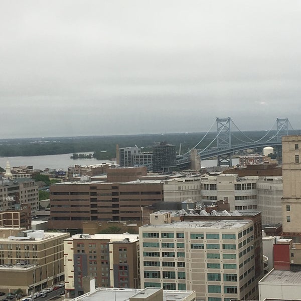 Aramark Tower - Center City East - 6 tips