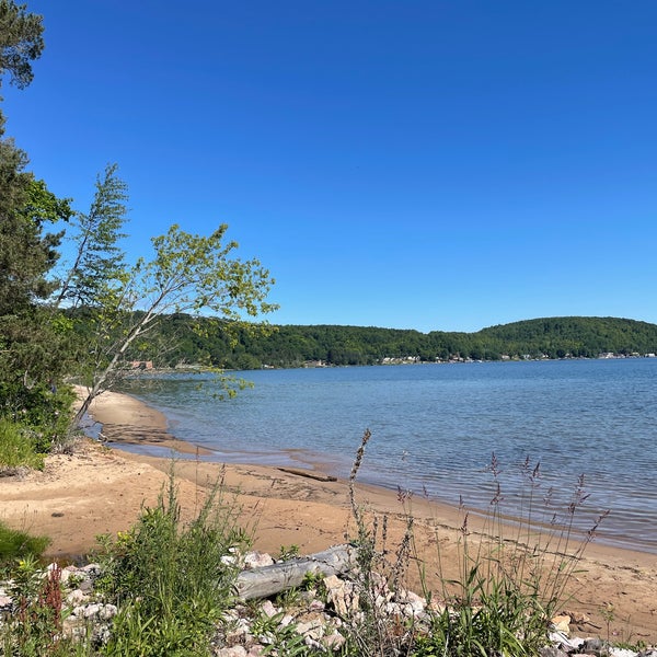 Munising Public Dock - 182 visitors