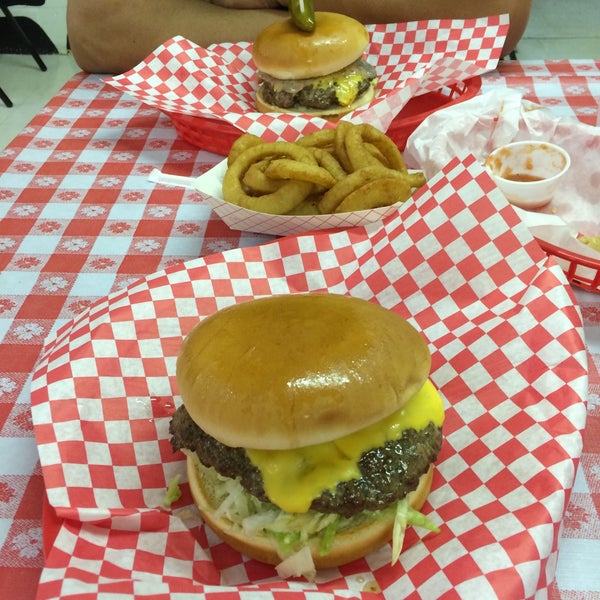 Big Daddy's Burgers - Burger Joint