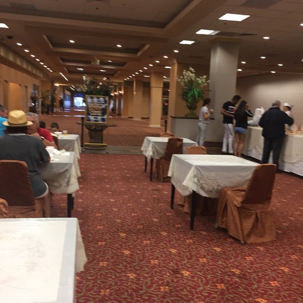 Crystal Park Casino Hotel Compton - Casino in Compton