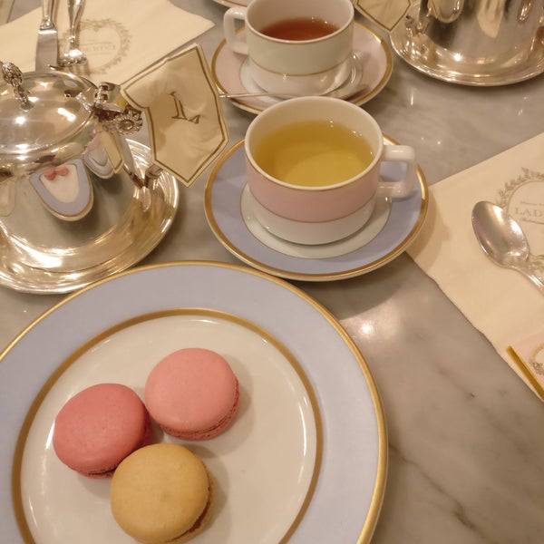 Ladurée - West End - 8 tips from 544 visitors