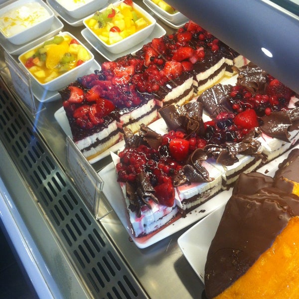 Pastelaria Nilo - Dessert Shop