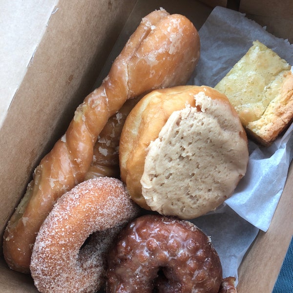 Ralph's Donuts - 59 S Cedar Ave