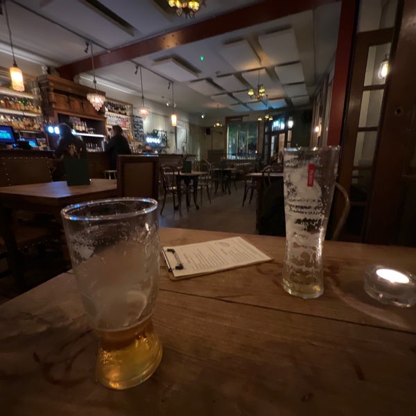 The Chamberlayne - Pub in Kensal Rise