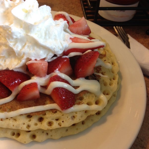 Denny's - Breakfast Spot in Dallas