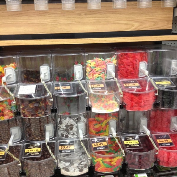 Pick 'n Save - 55 W Pioneer Rd