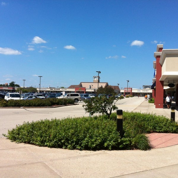 Photos at Pleasant Prairie Premium Outlets - Pleasant Prairie, WI