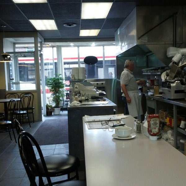 Apollo 11 - Breakfast Spot in The Annex