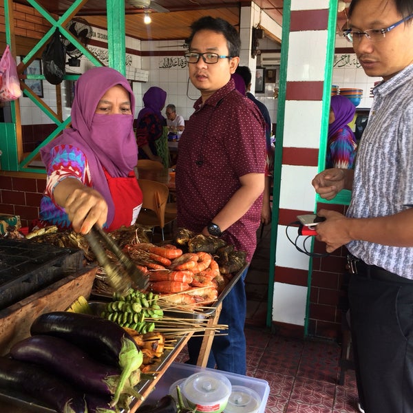 Photos at Pasar Inpres Kebun Sayur - Balikpapan, Kalimantan Timur
