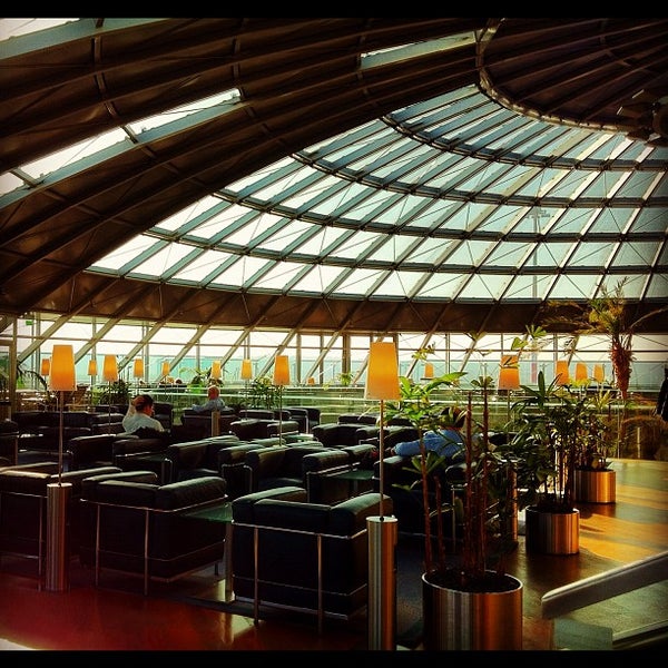 Skyview EuroAirport Lounge - Airport Lounge in Saint-Louis