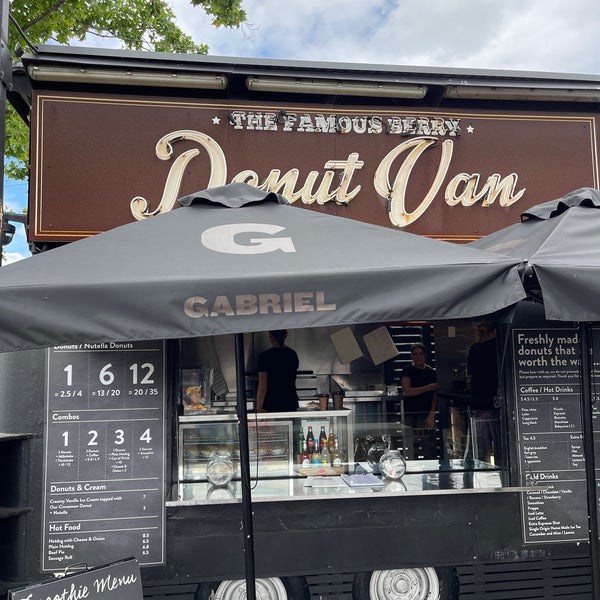 The Famous Berry Donut Van - 73 Queen St