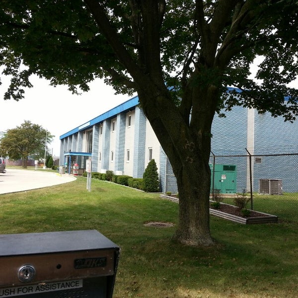 USCG Sector/Station Milwaukee - Bay View - 0 tips