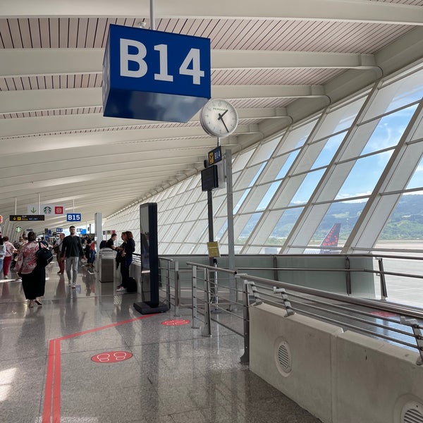 Gate B 14 - Bilbao, País Vasco
