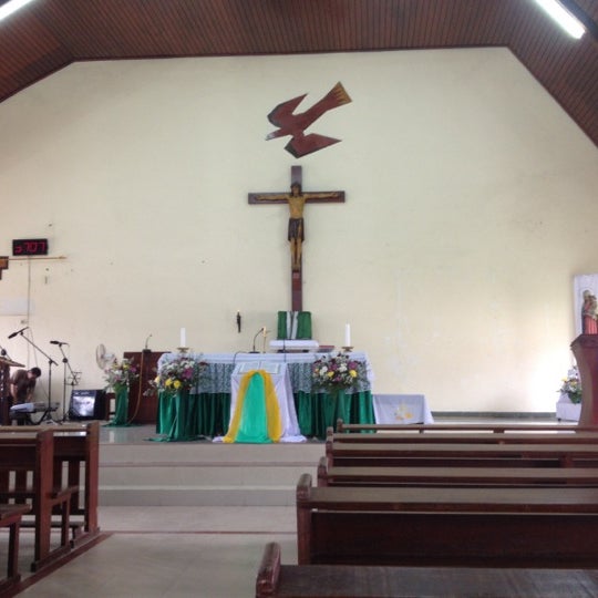 Kapel Santo Petrus-Paulus - Church in Samarinda