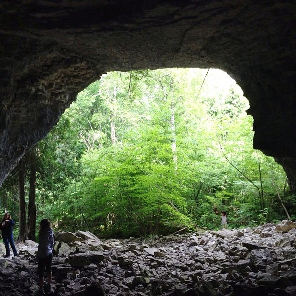 Bruce's Caves - 33 visitors