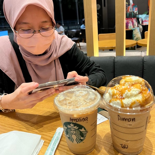 Starbucks @Conezion IOI Resort City - Coffee Shop in Putrajaya