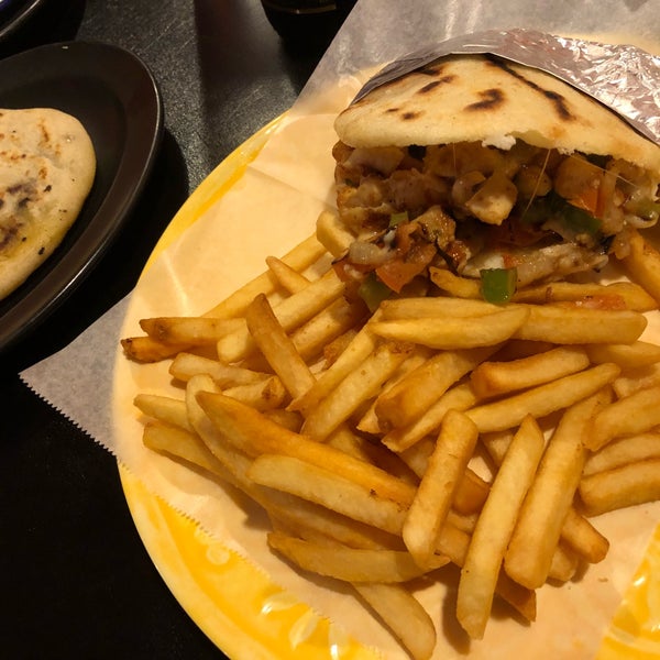 El Arepazo Y Pupuseria - Arepa Restaurant in Cleveland