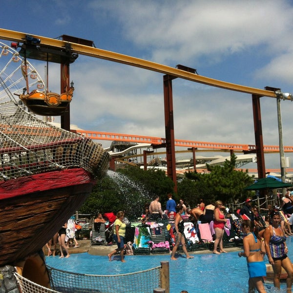 Raging Waters Waterpark - 3 tips from 696 visitors