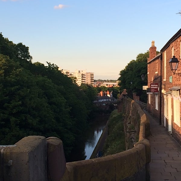 Chester Walls - Hiking Trail in Chester